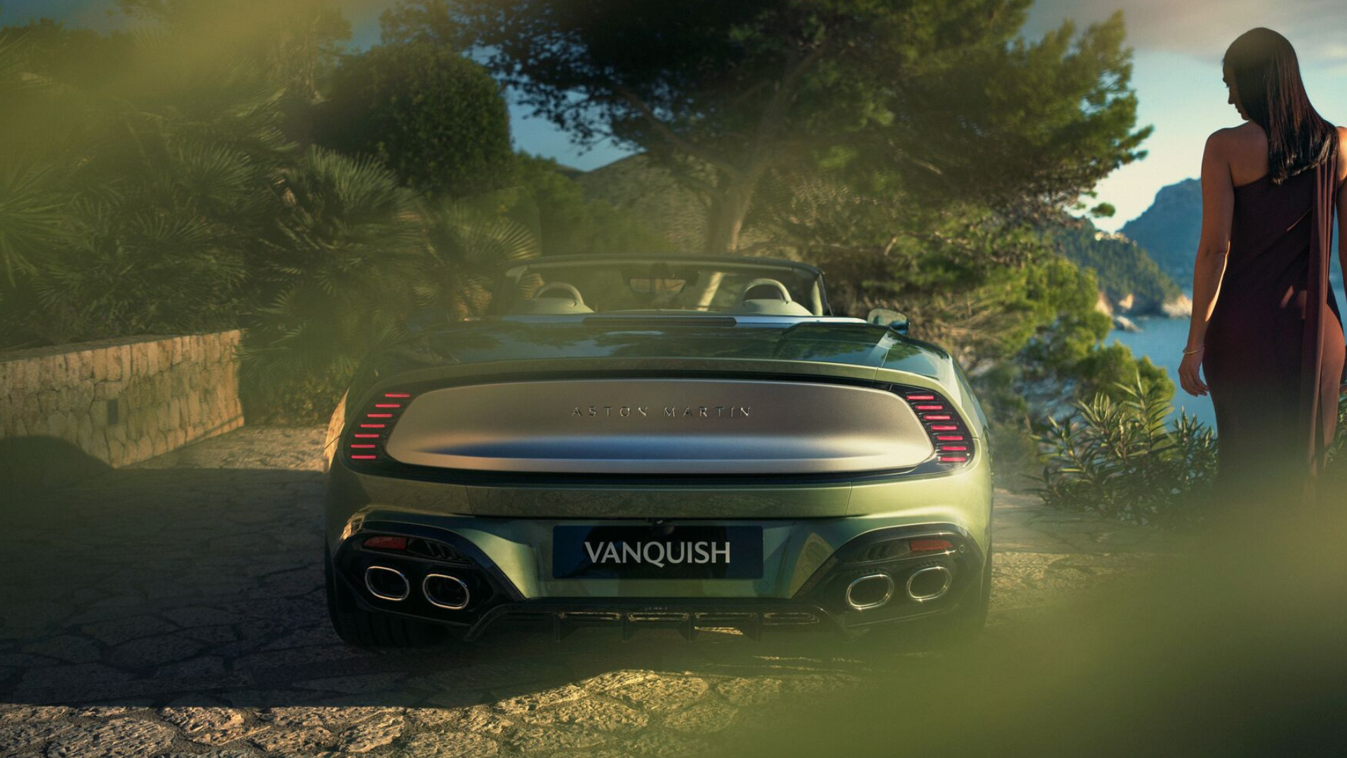 Aston Martin Vanquish Volante - The Collection